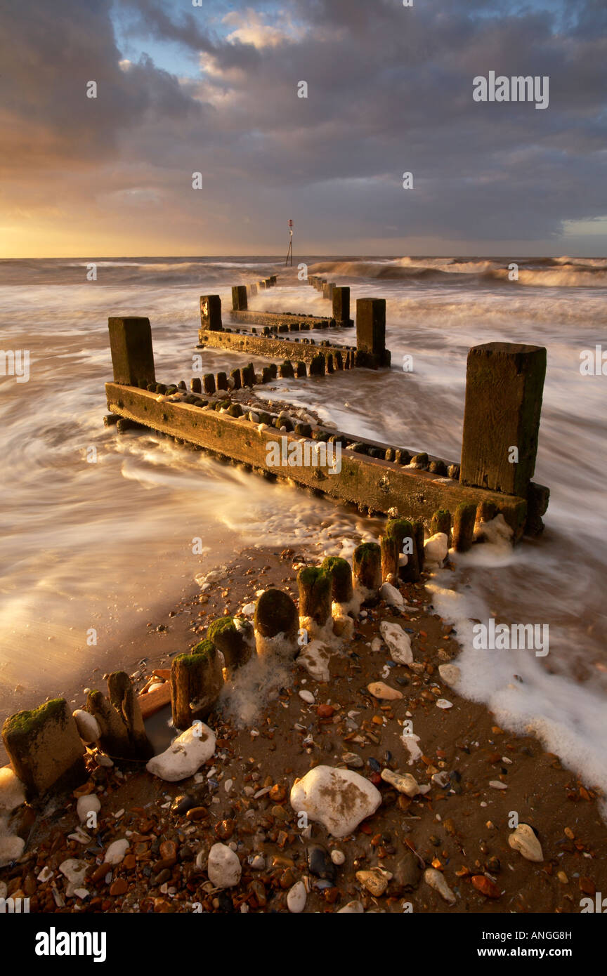 Hunstanton groynes hi-res stock photography and images - Alamy