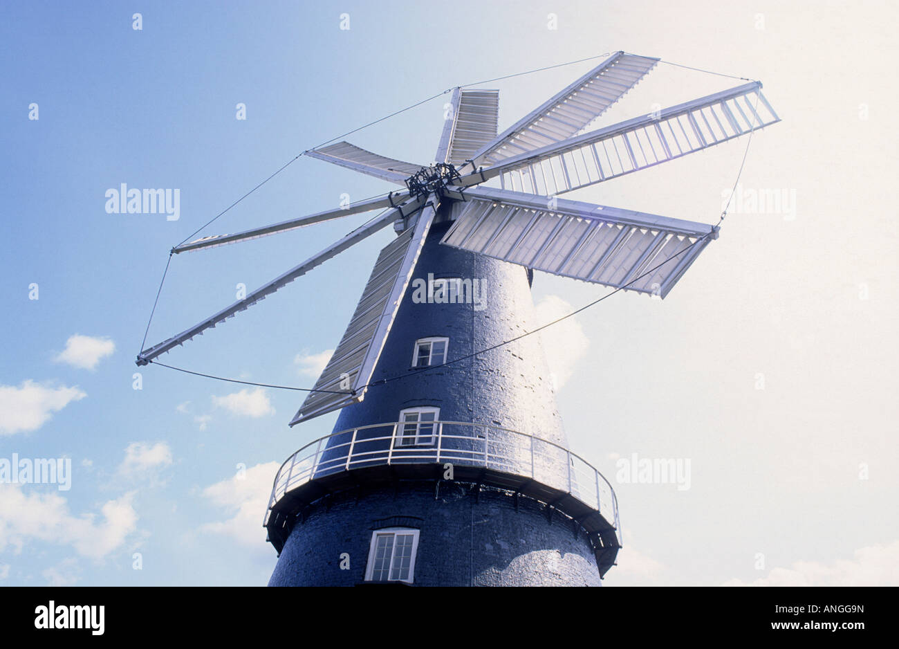 8 sails windmill hi-res stock photography and images - Alamy