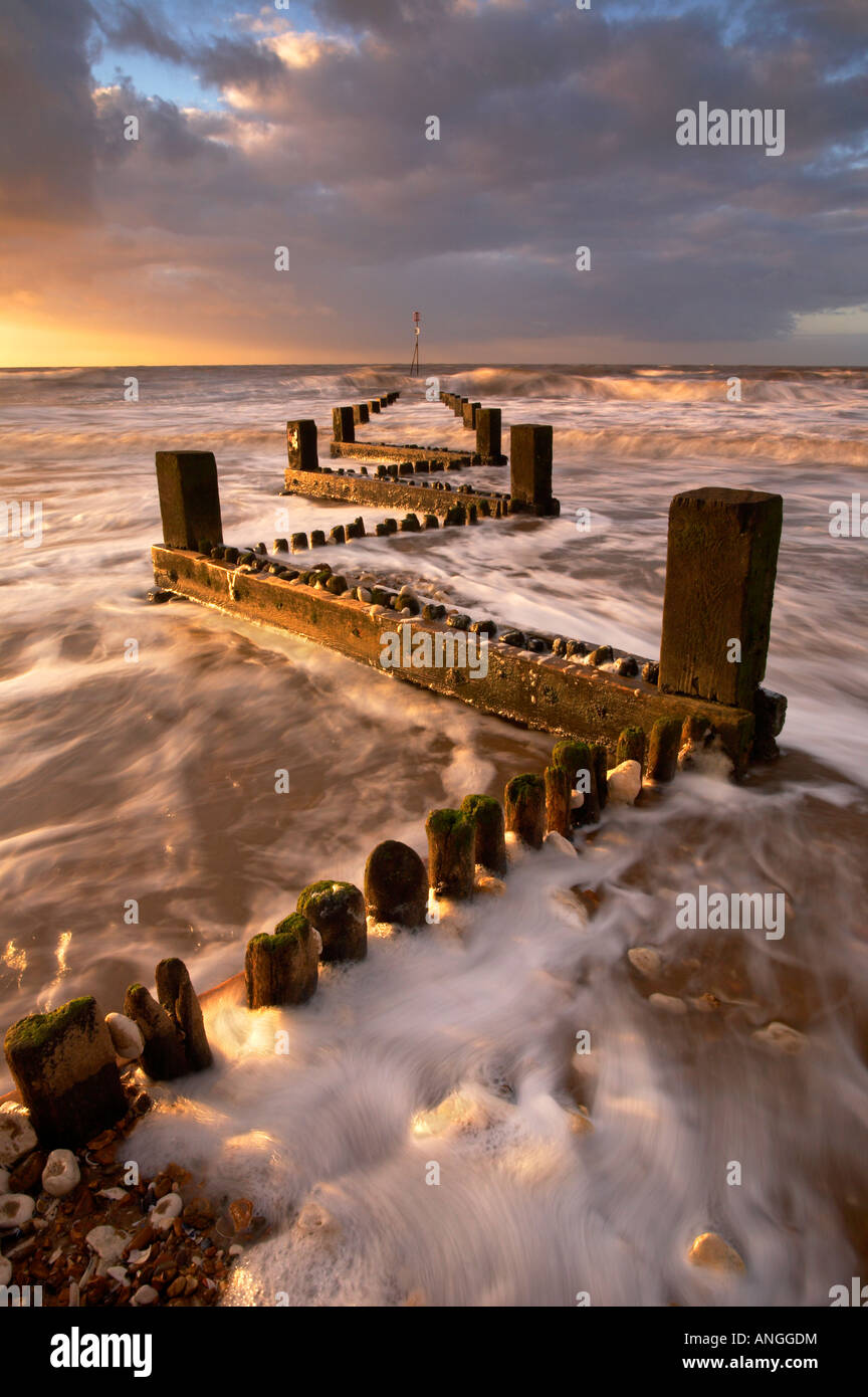 Hunstanton sea defences hi-res stock photography and images - Alamy