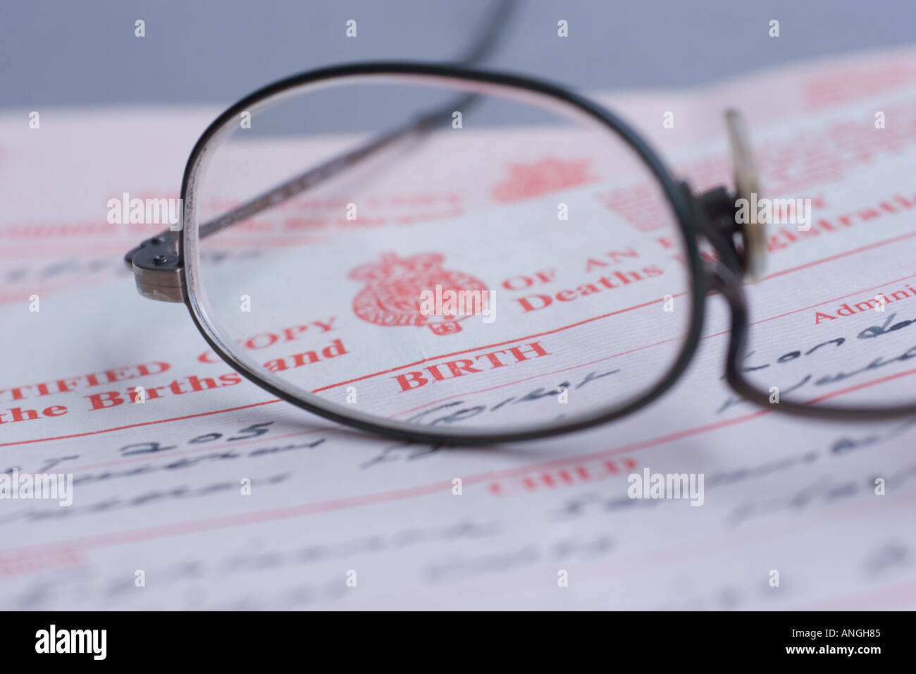 UK Birth Certificate Stock Photo - Alamy