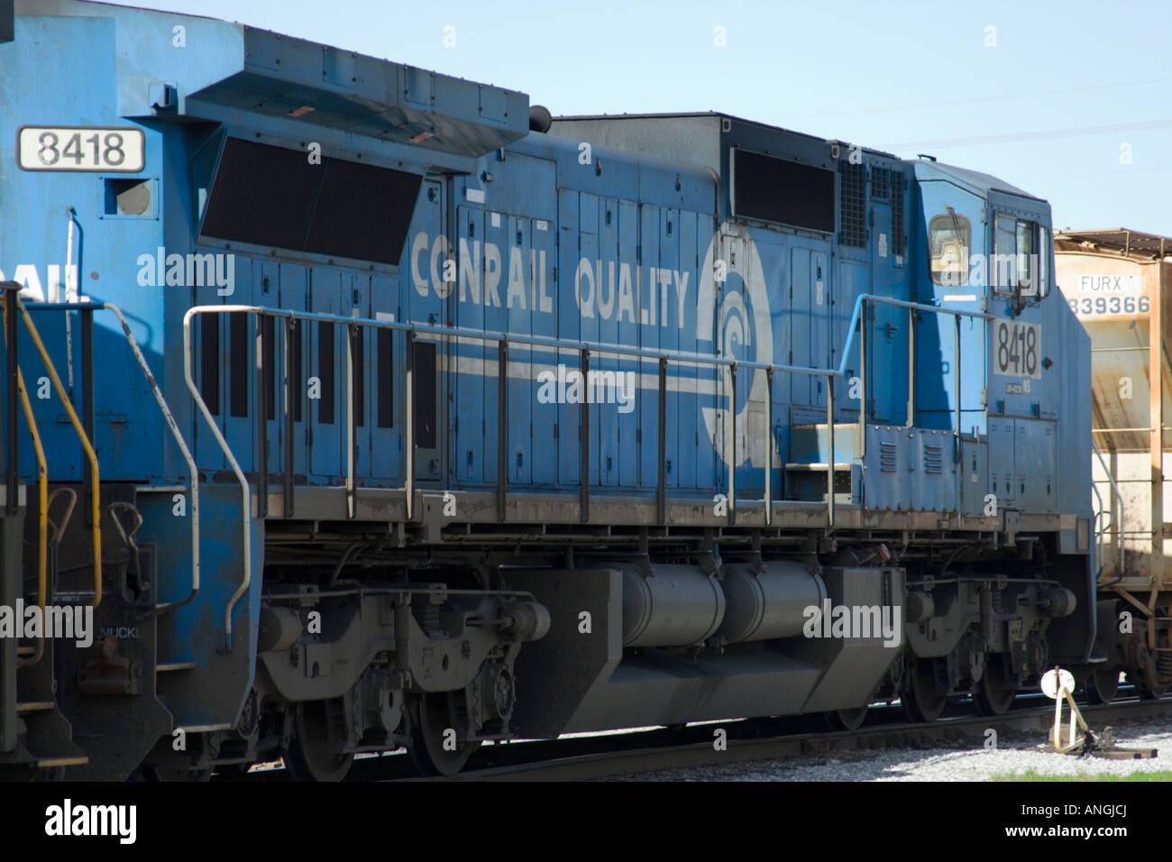 8418 blue diesel engine force goods heavy industry iron locomotive mass ...