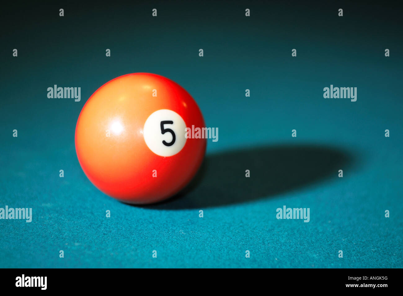 Five ball pool hi-res stock photography and images - Alamy