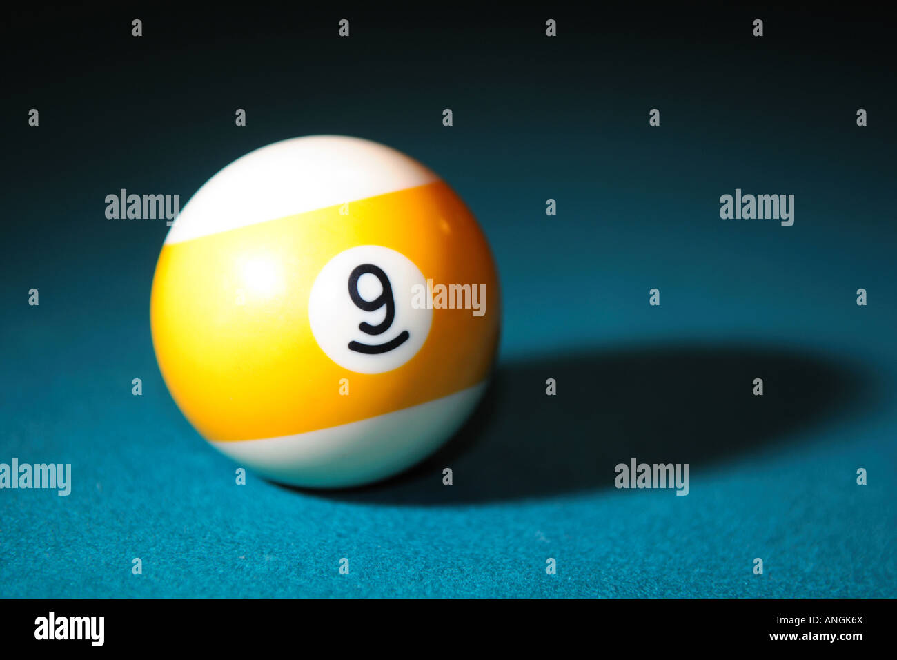 9 yellow hi-res stock photography and images - Alamy