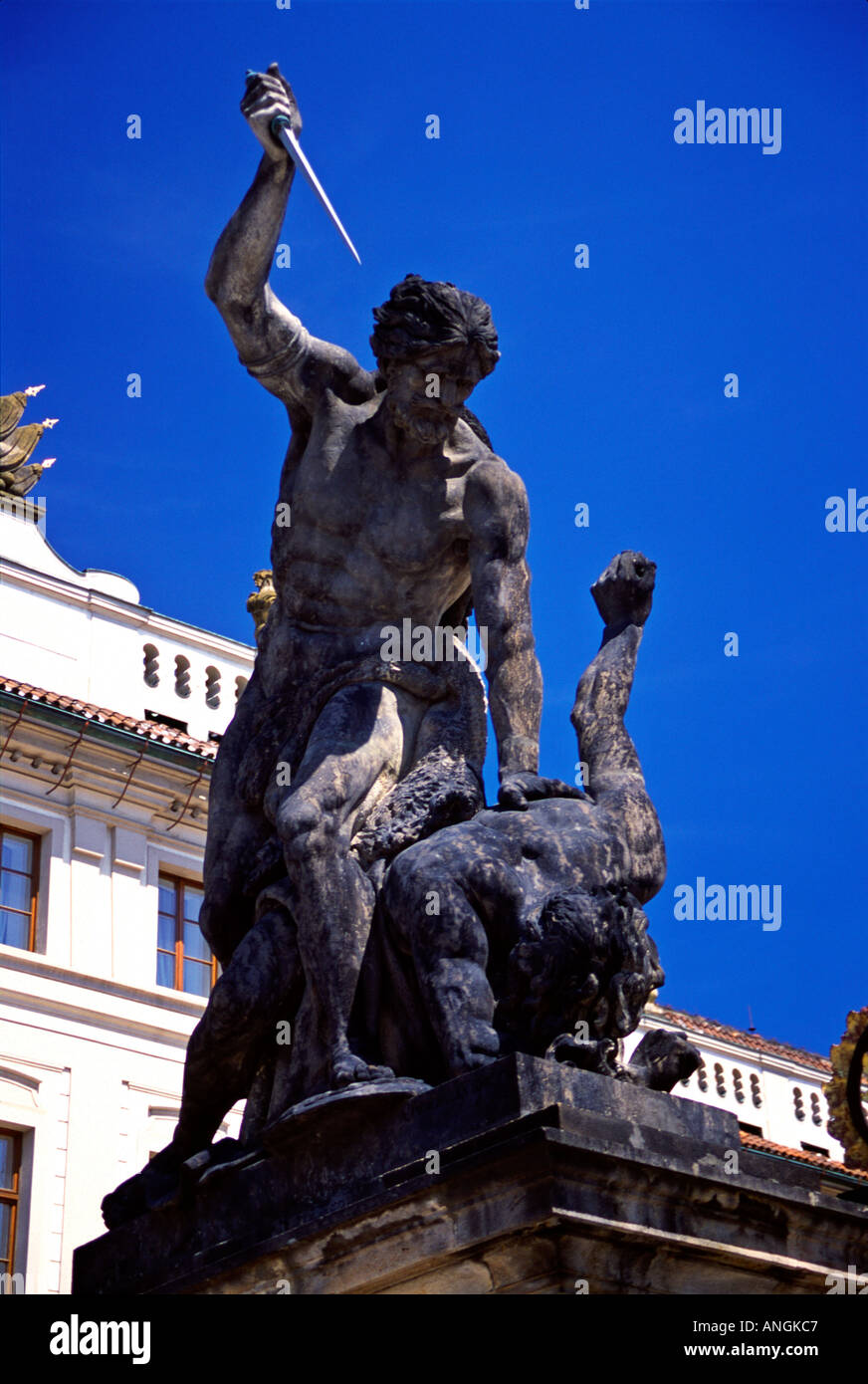 Fighting giants hi-res stock photography and images - Alamy