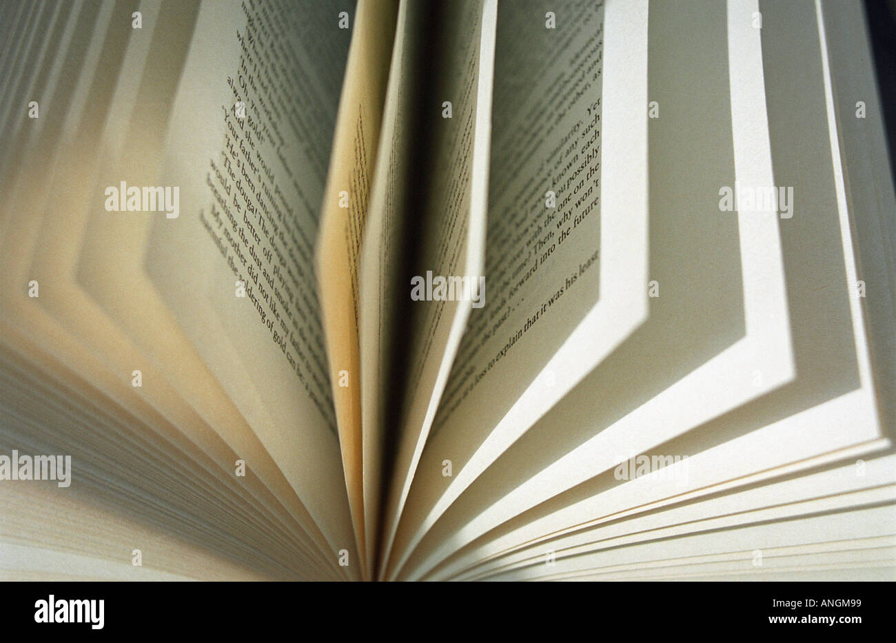 Pages falling hi-res stock photography and images - Alamy