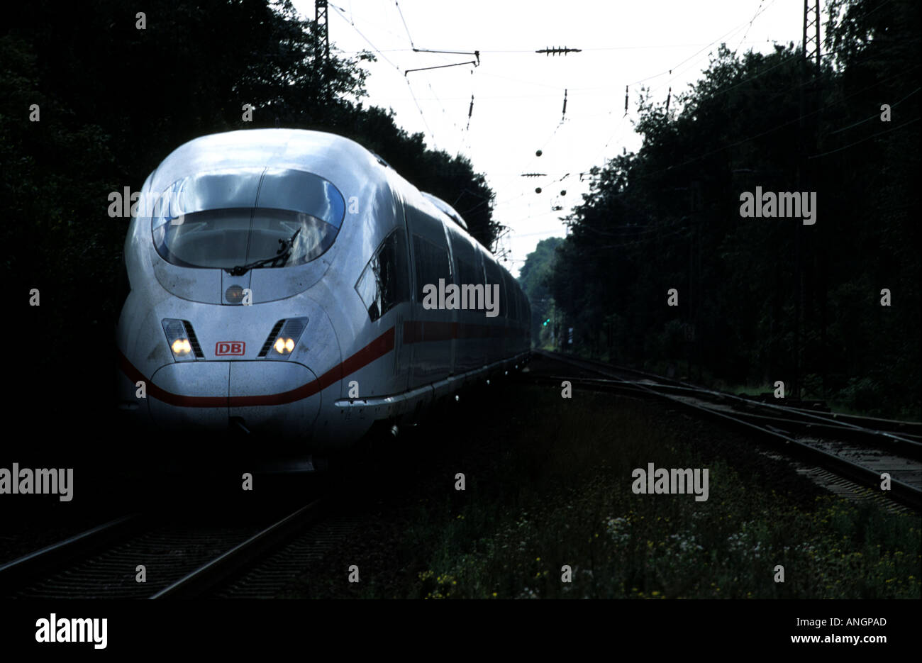 Long distance high speed express trains hi-res stock photography and ...