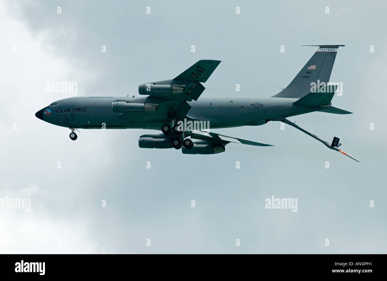Kc 135 engine hi-res stock photography and images - Alamy