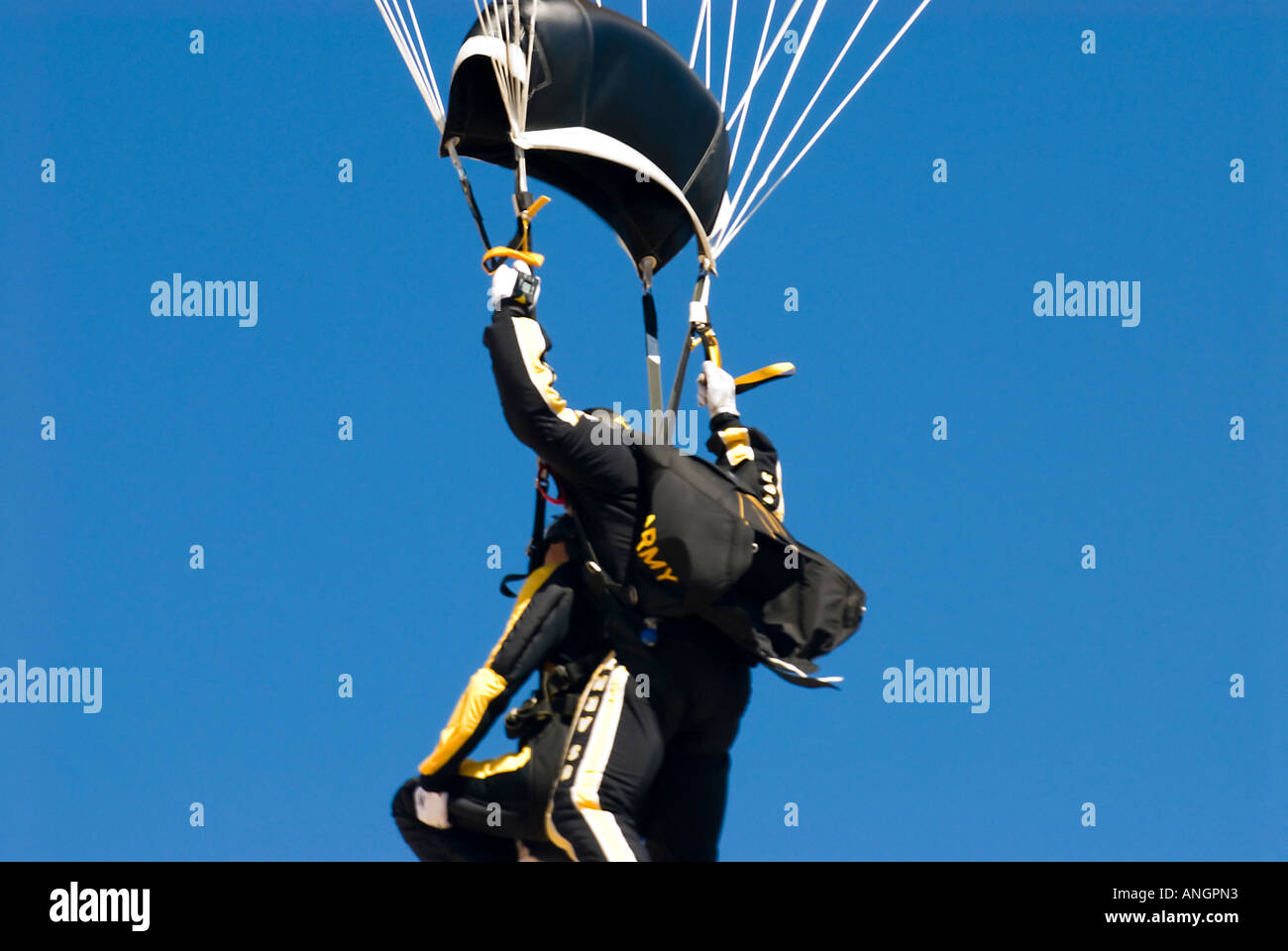 Military Tandem Skydive High Resolution Stock Photography and Images ...