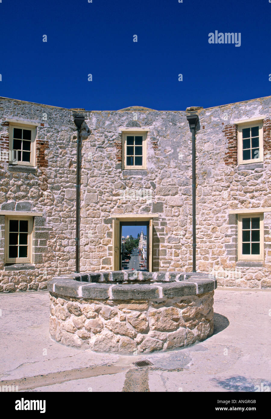 Round house hi-res stock photography and images - Alamy