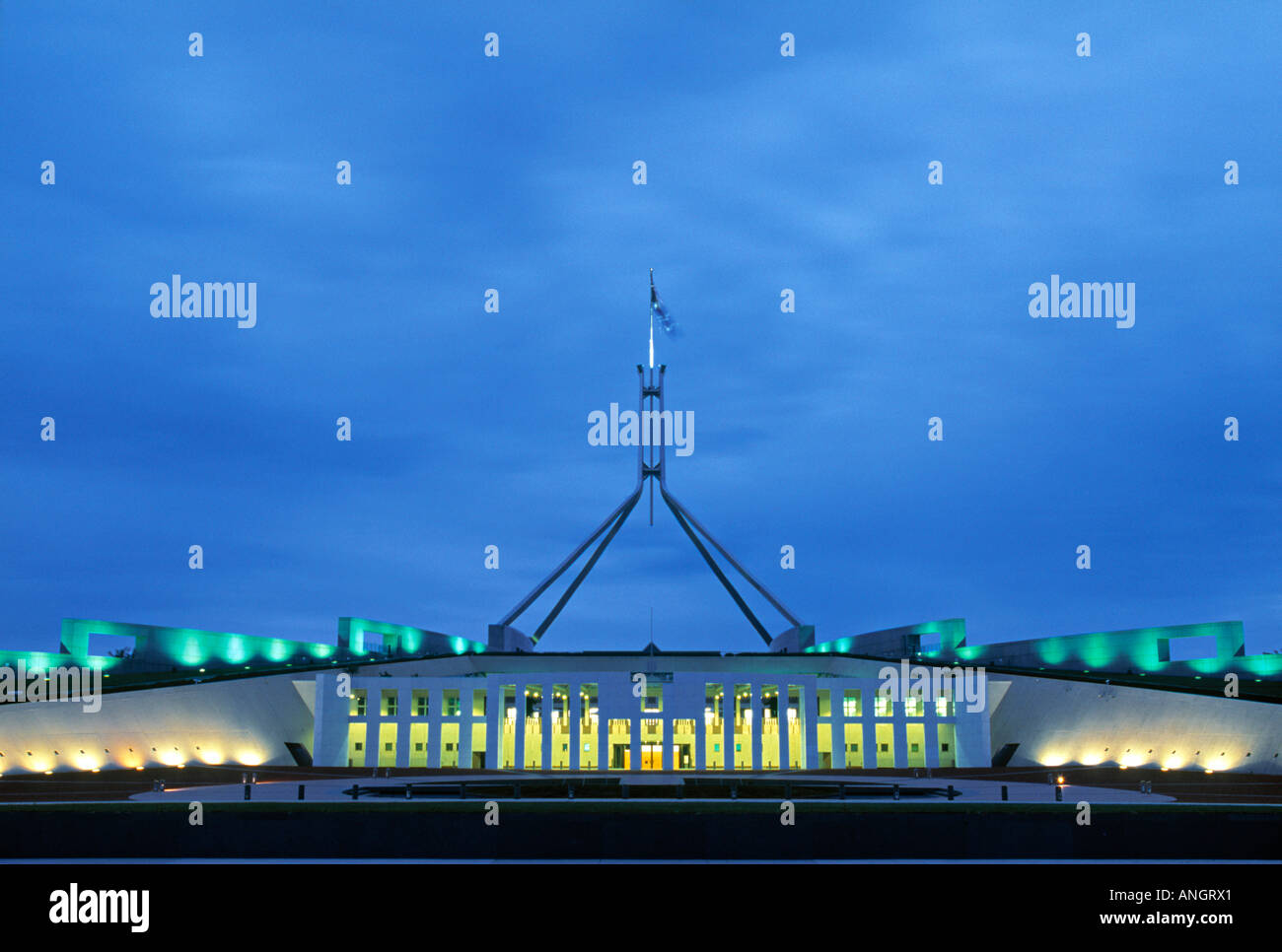 Canberra parliament house hi-res stock photography and images - Alamy