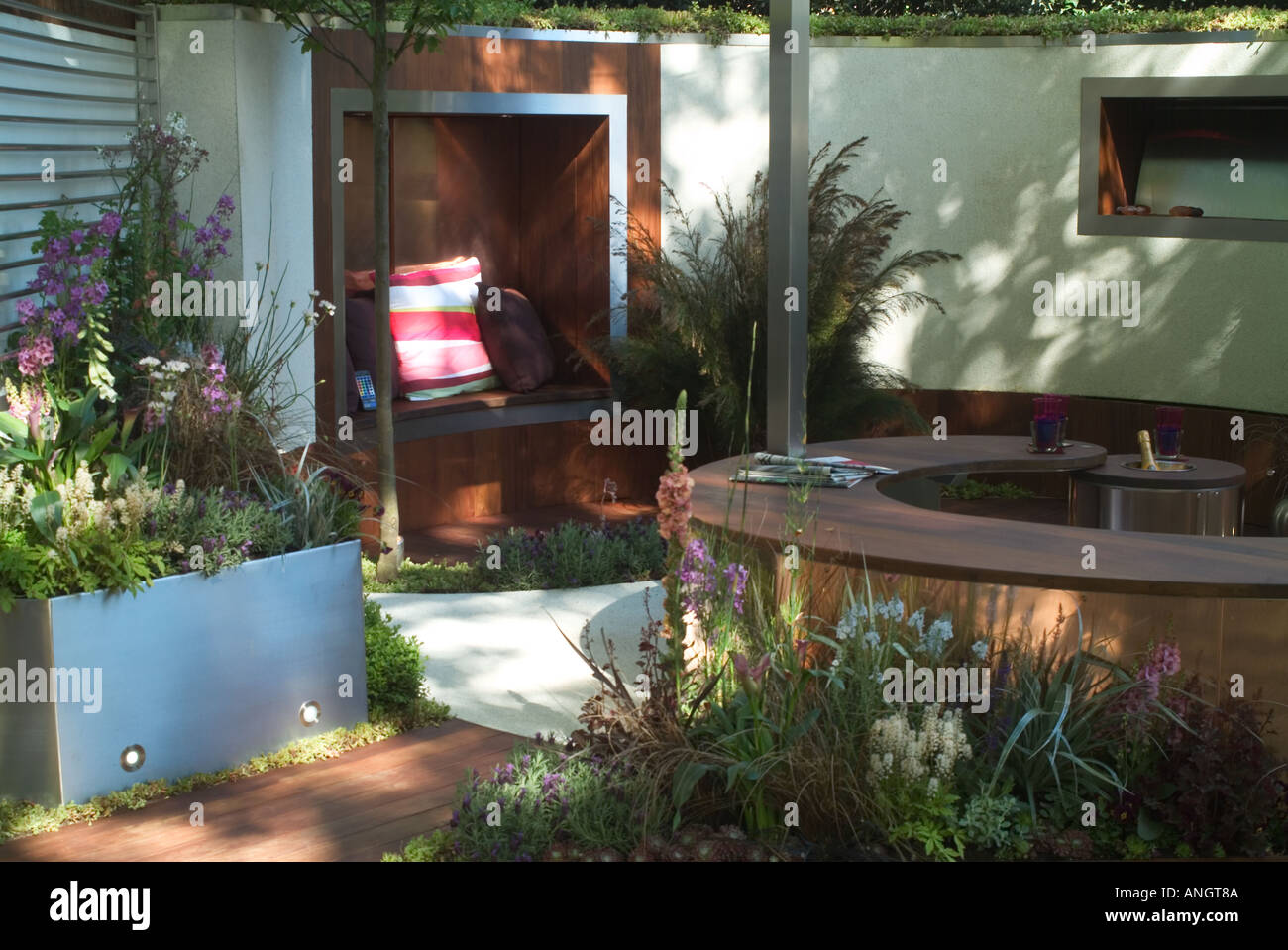 Kate gould garden hi-res stock photography and images - Alamy