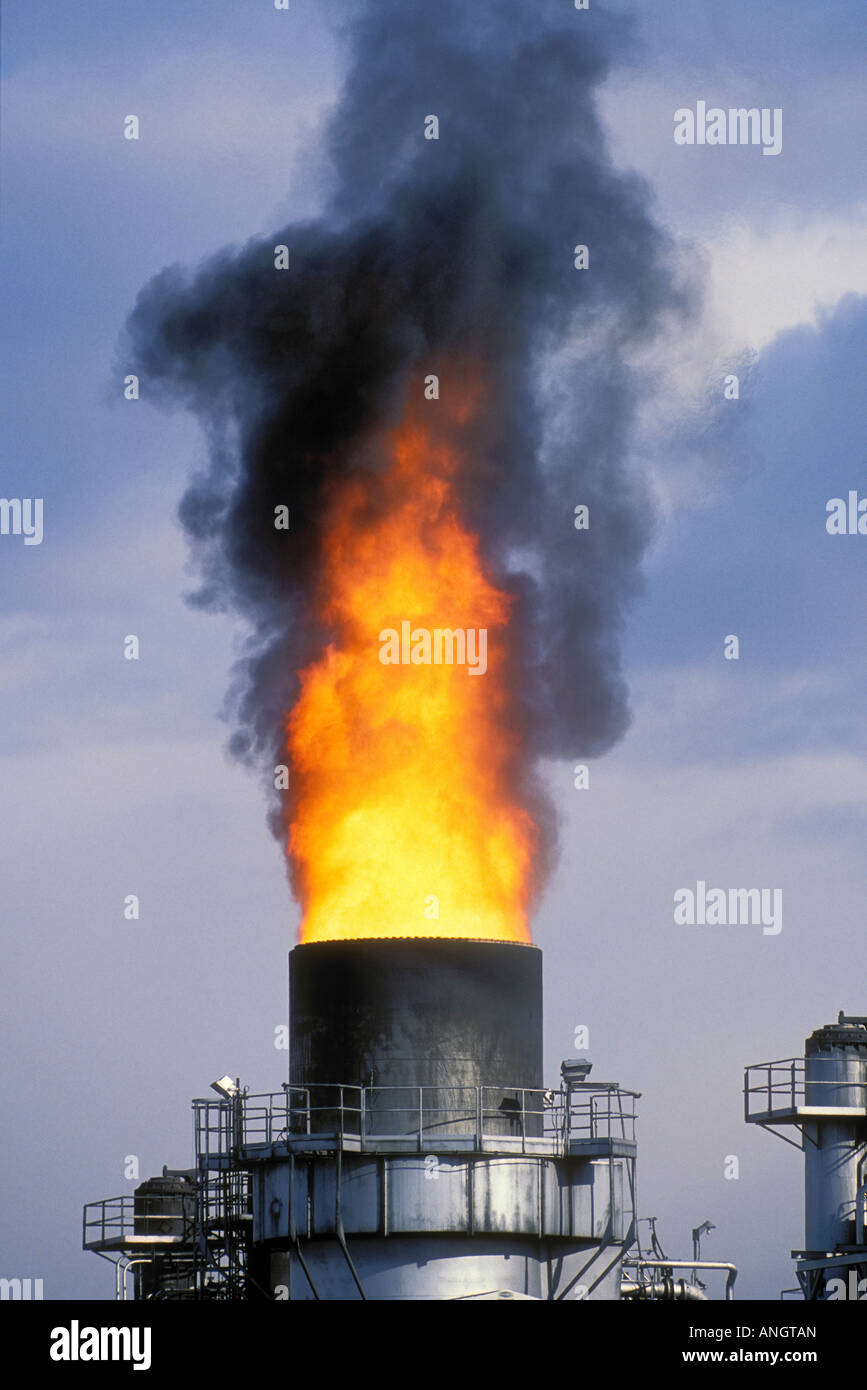 Smokestack releases energy exhaust in process of carbon-black ...