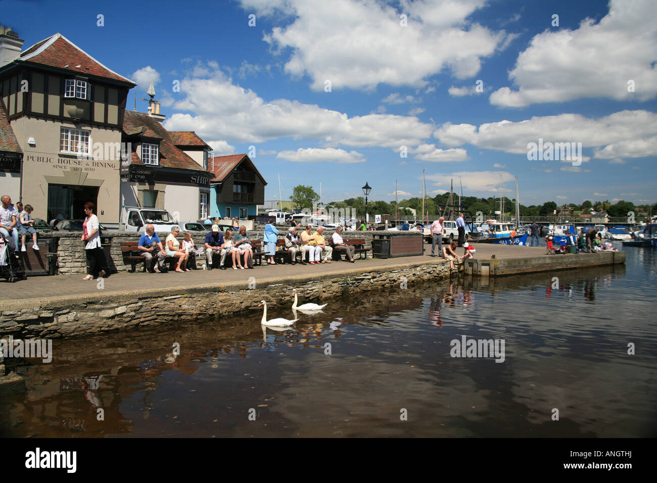 Riverside at lymington hi-res stock photography and images - Alamy