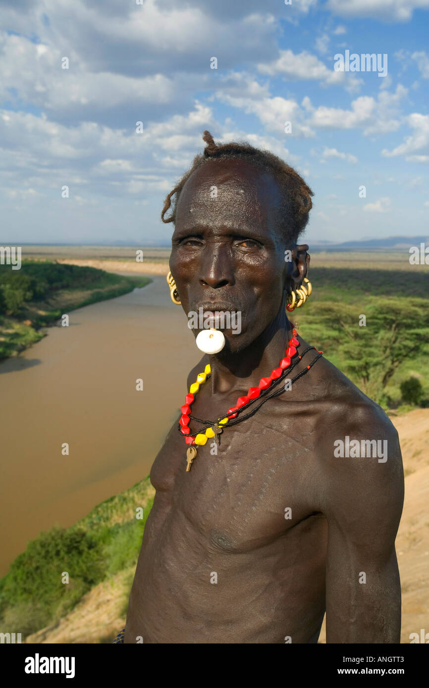 Ethiopian tribesman hi-res stock photography and images - Alamy