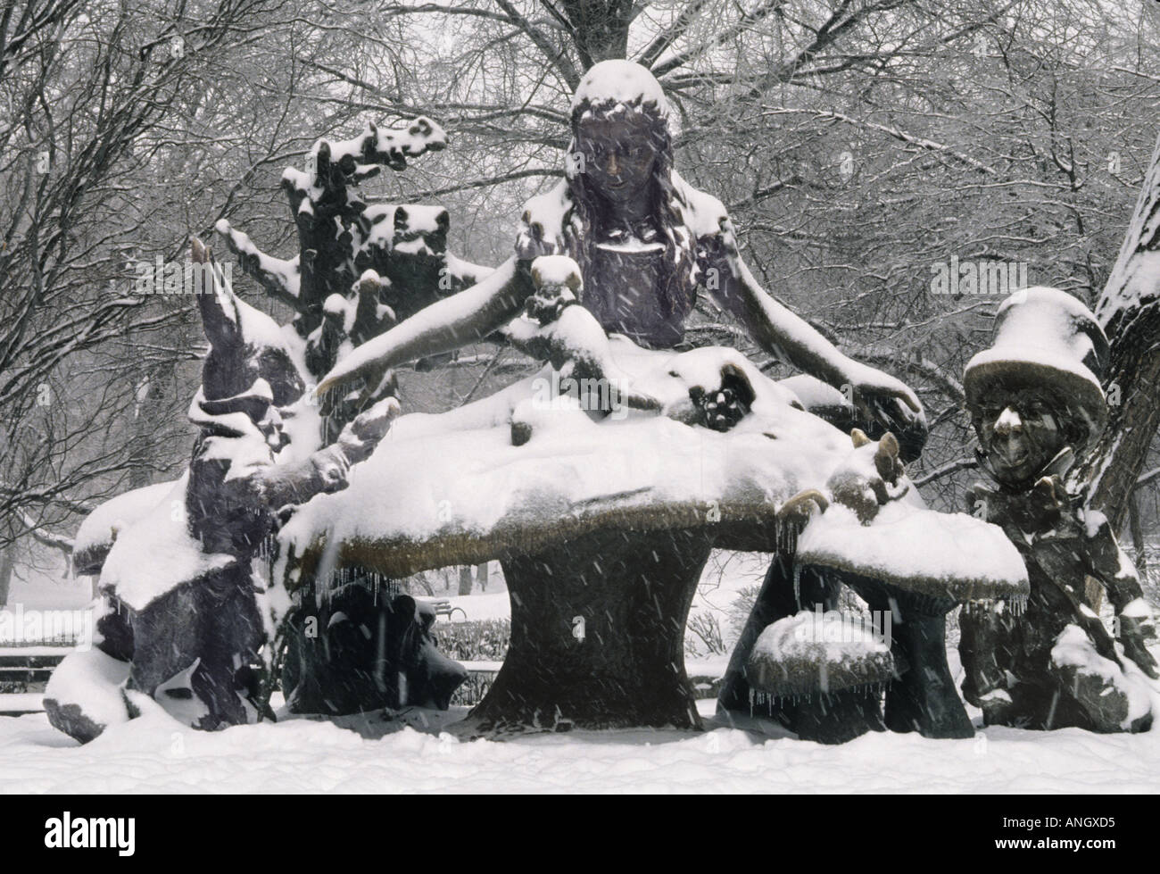 Weather winter statue literature hi-res stock photography and images ...