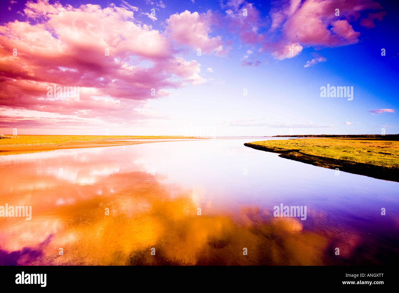 Beach barrier lagoon system hi-res stock photography and images - Alamy