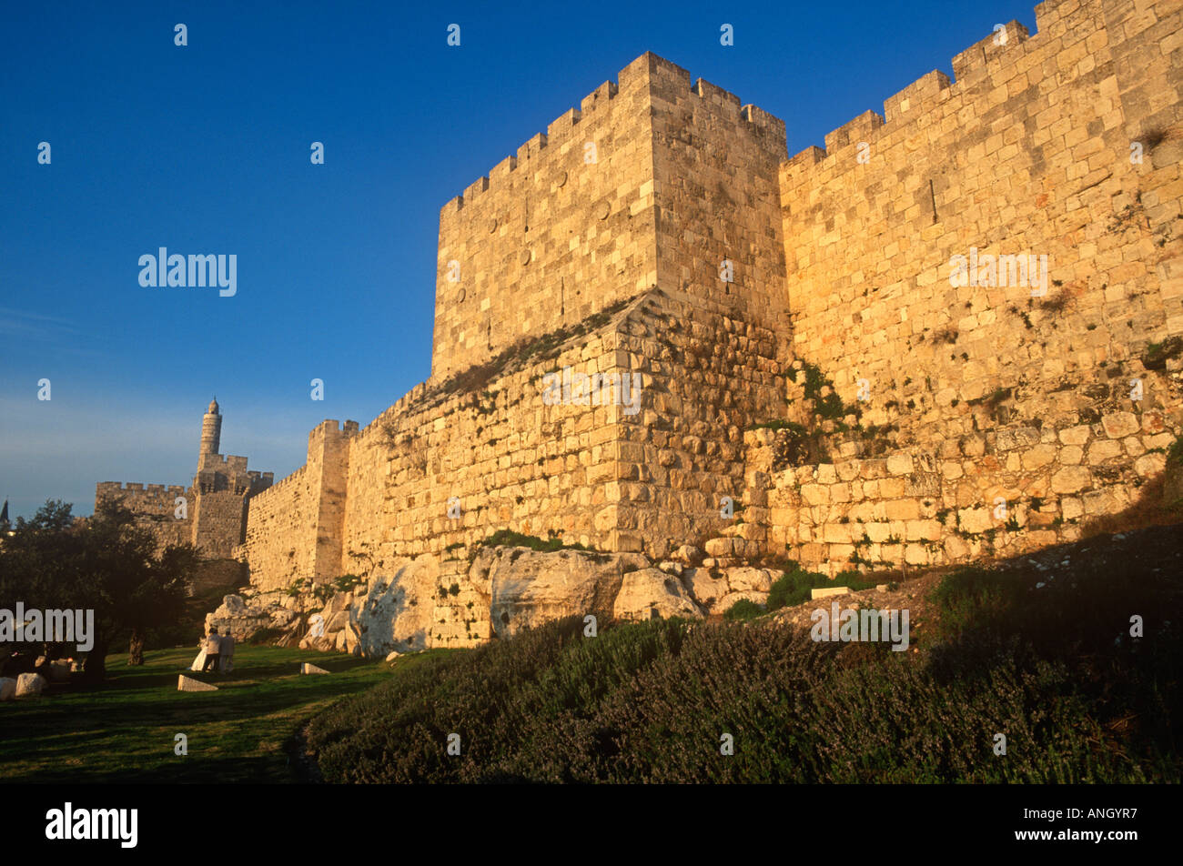 David walls hi-res stock photography and images - Alamy