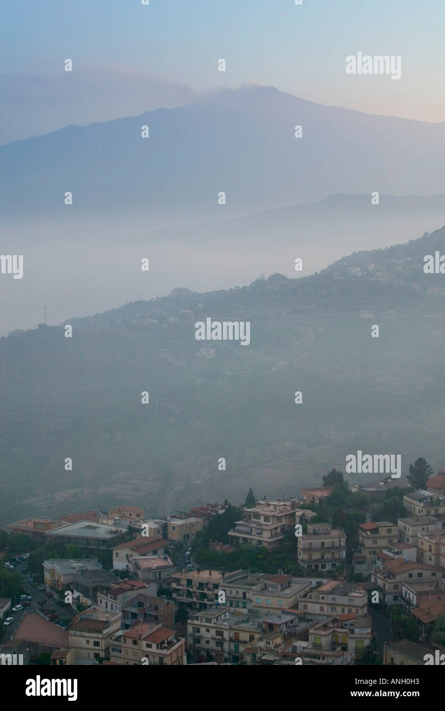 Mount aetna hi-res stock photography and images - Alamy