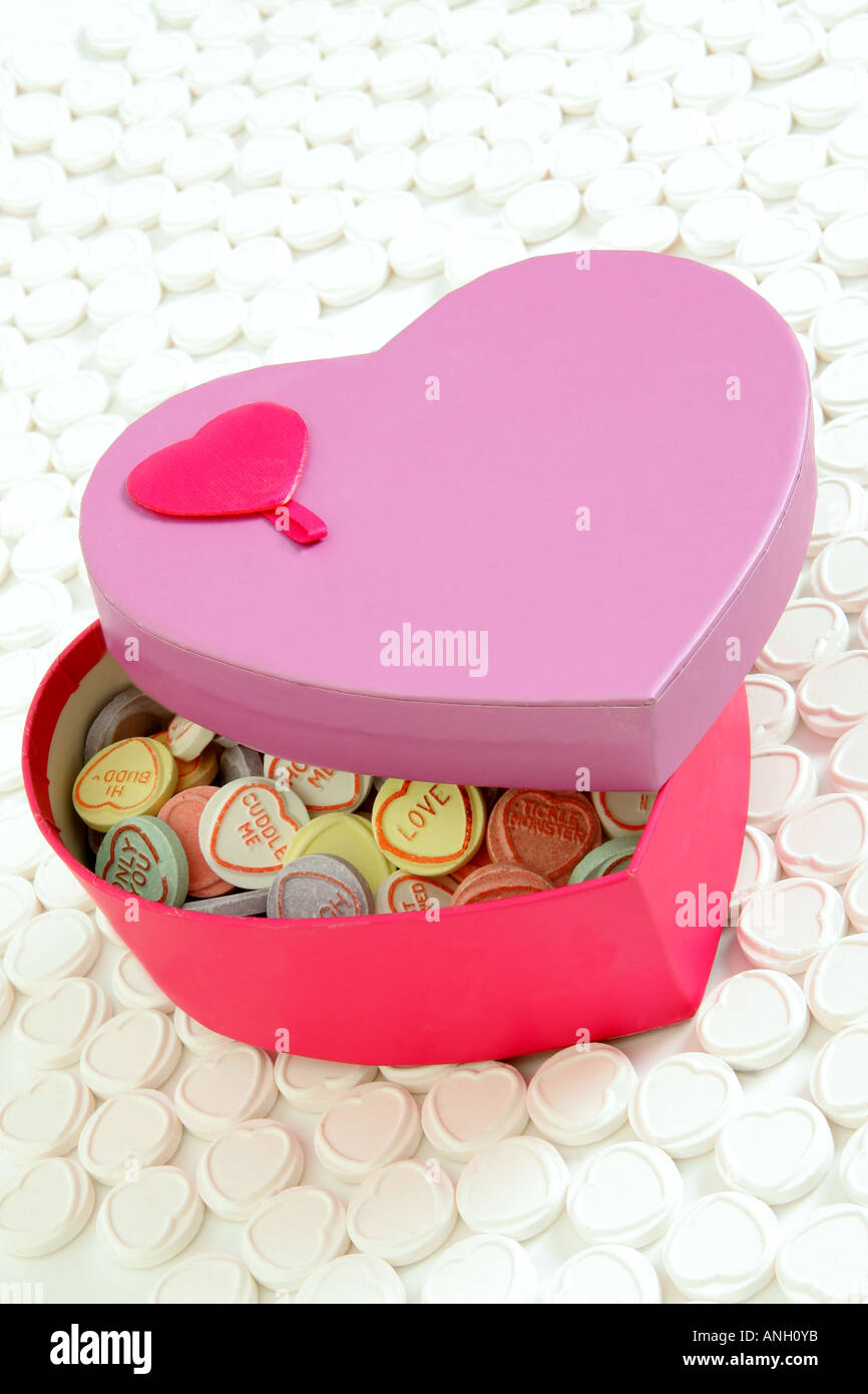 Lovehearts sweets candy hi-res stock photography and images - Alamy