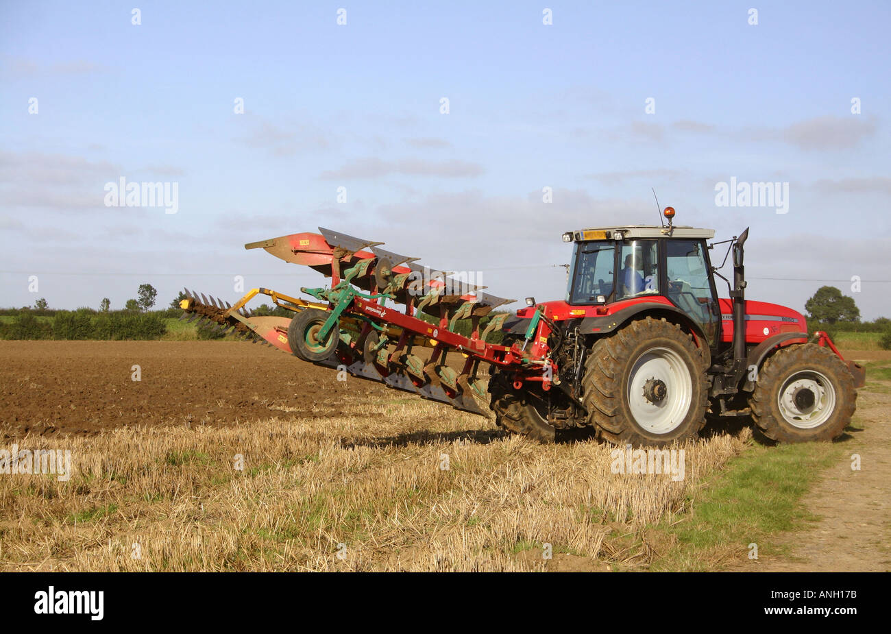 Plough with press hi-res stock photography and images - Alamy