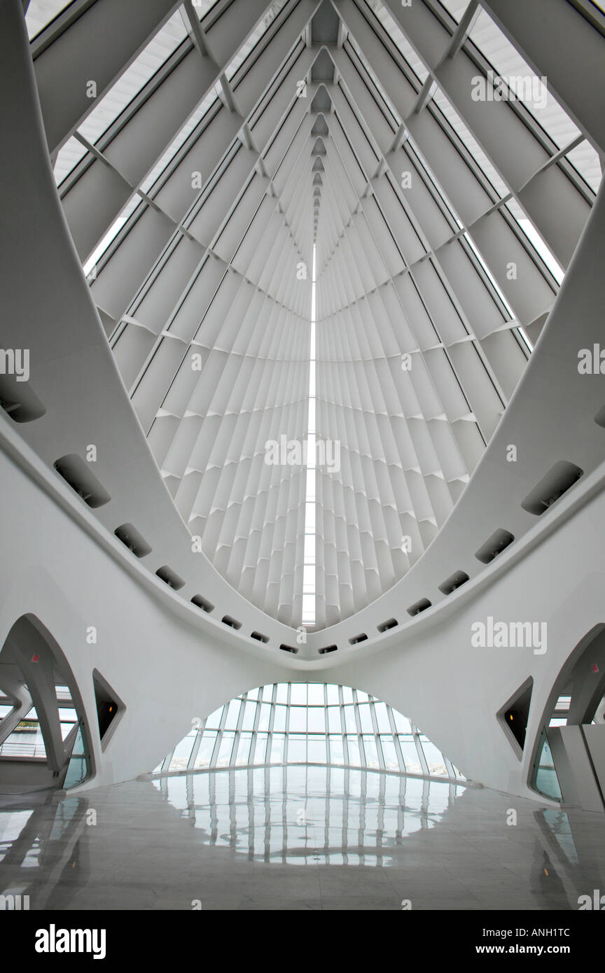 WISCONSIN Milwaukee Art Museum designed by Santiago Calatrava modern ...