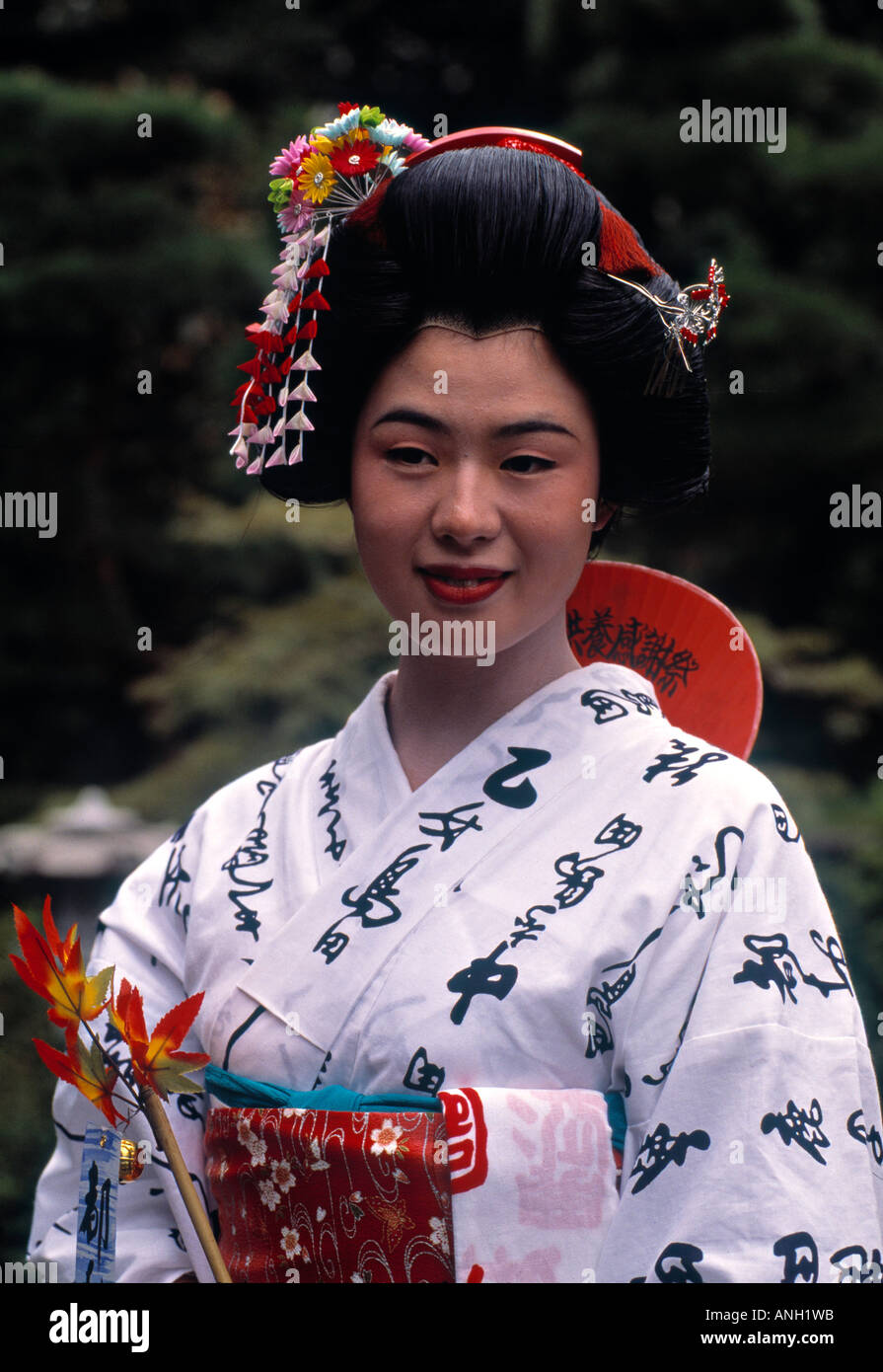 Japan kimono girl hi-res stock photography and images - Alamy