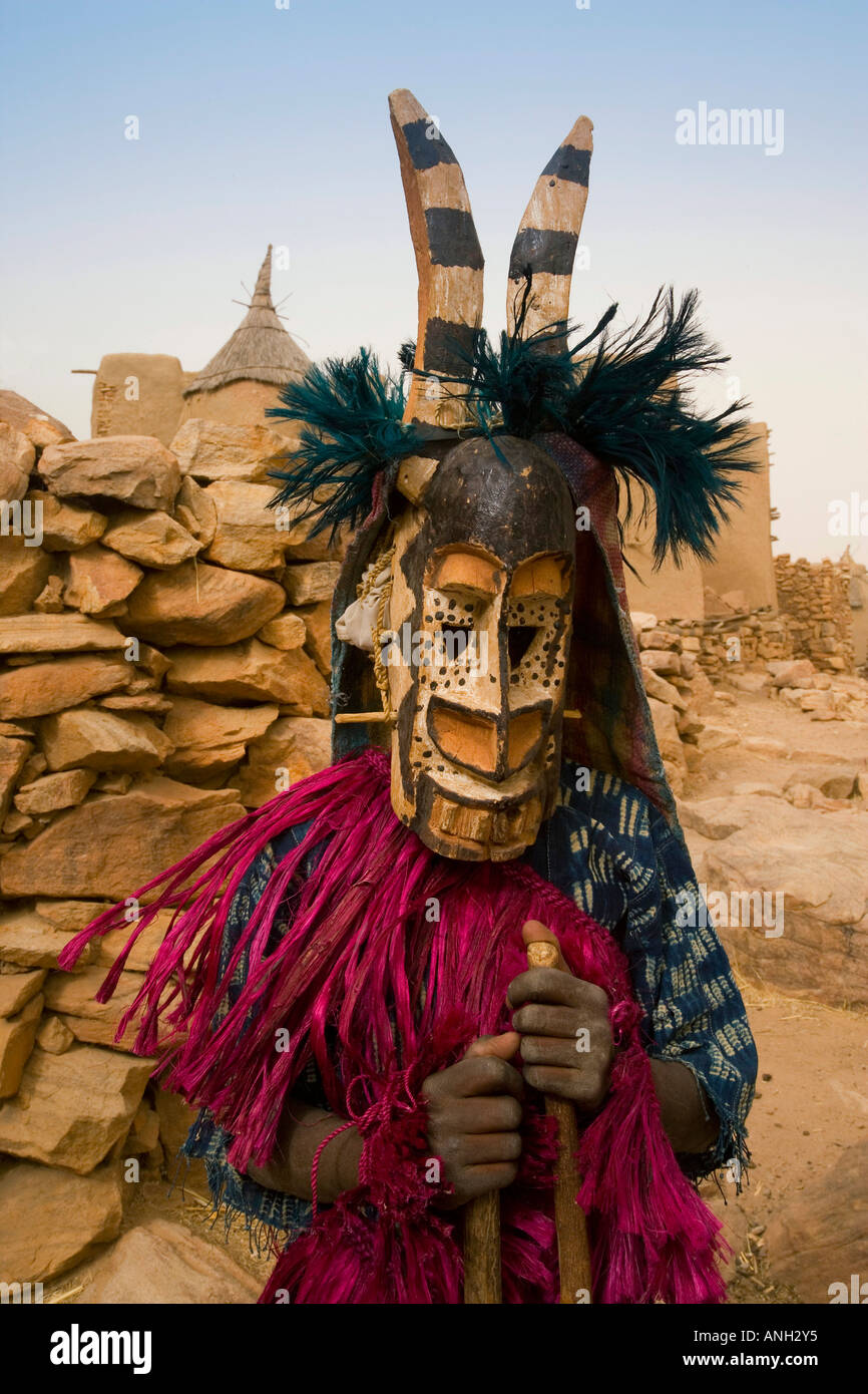 Dogon tribe hi-res stock photography and images - Alamy