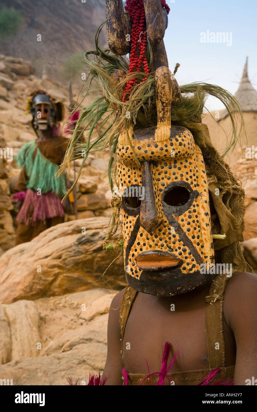 Dogon tribe hi-res stock photography and images - Alamy