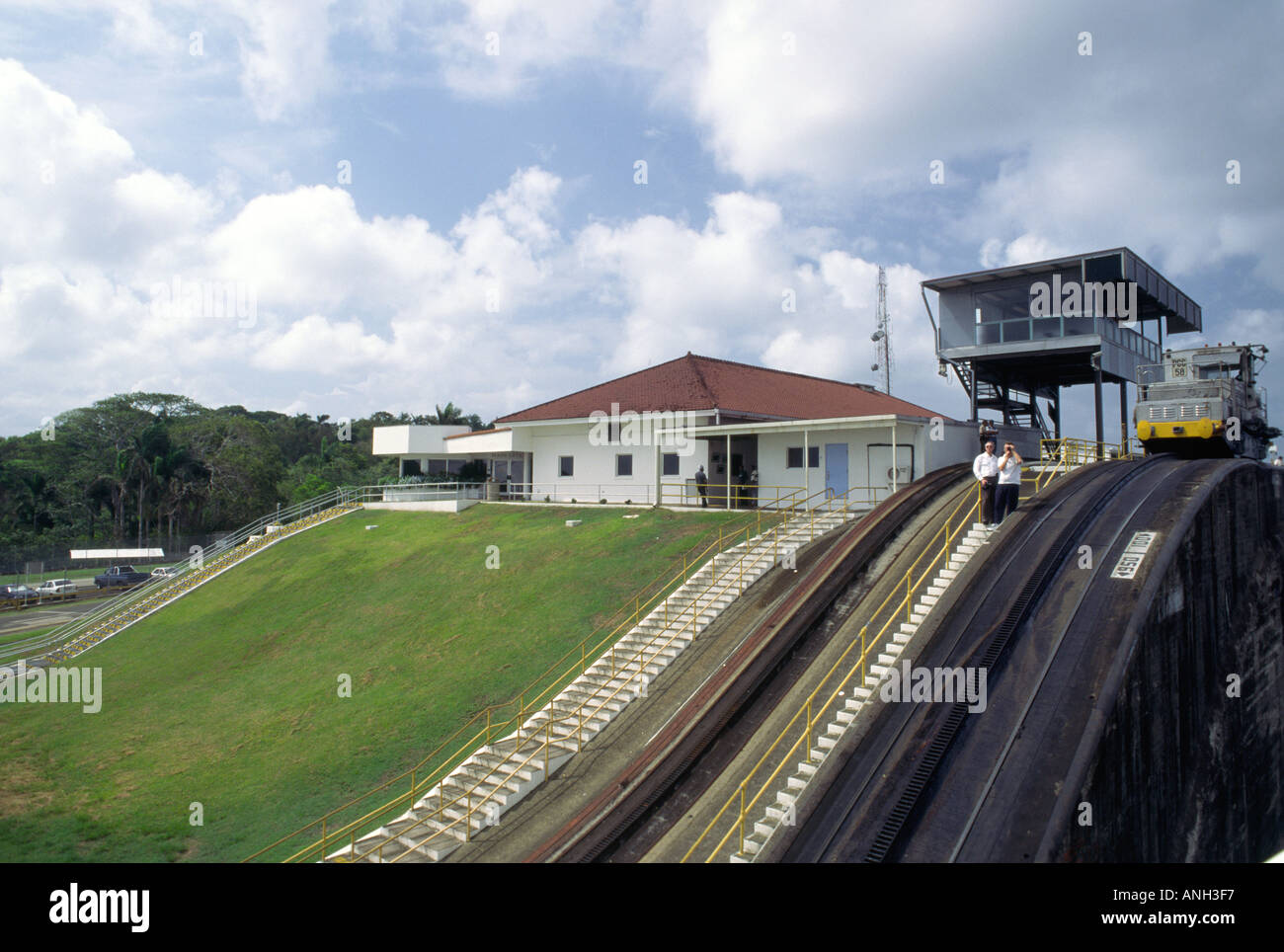 panama canal gatun locks Stock Photo - Alamy