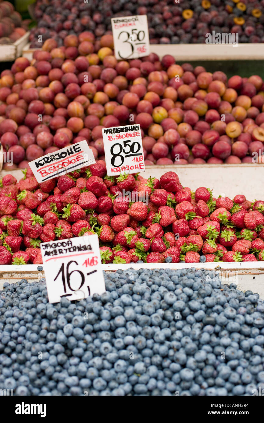 Vegetable and fruit market, Gdansk, Poland Stock Photo - Alamy