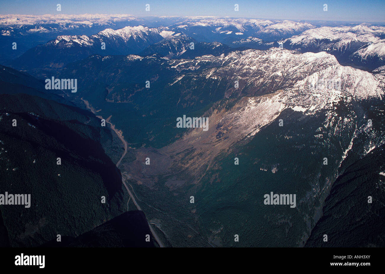 Aerial of hope and the fraser river hi-res stock photography and images ...