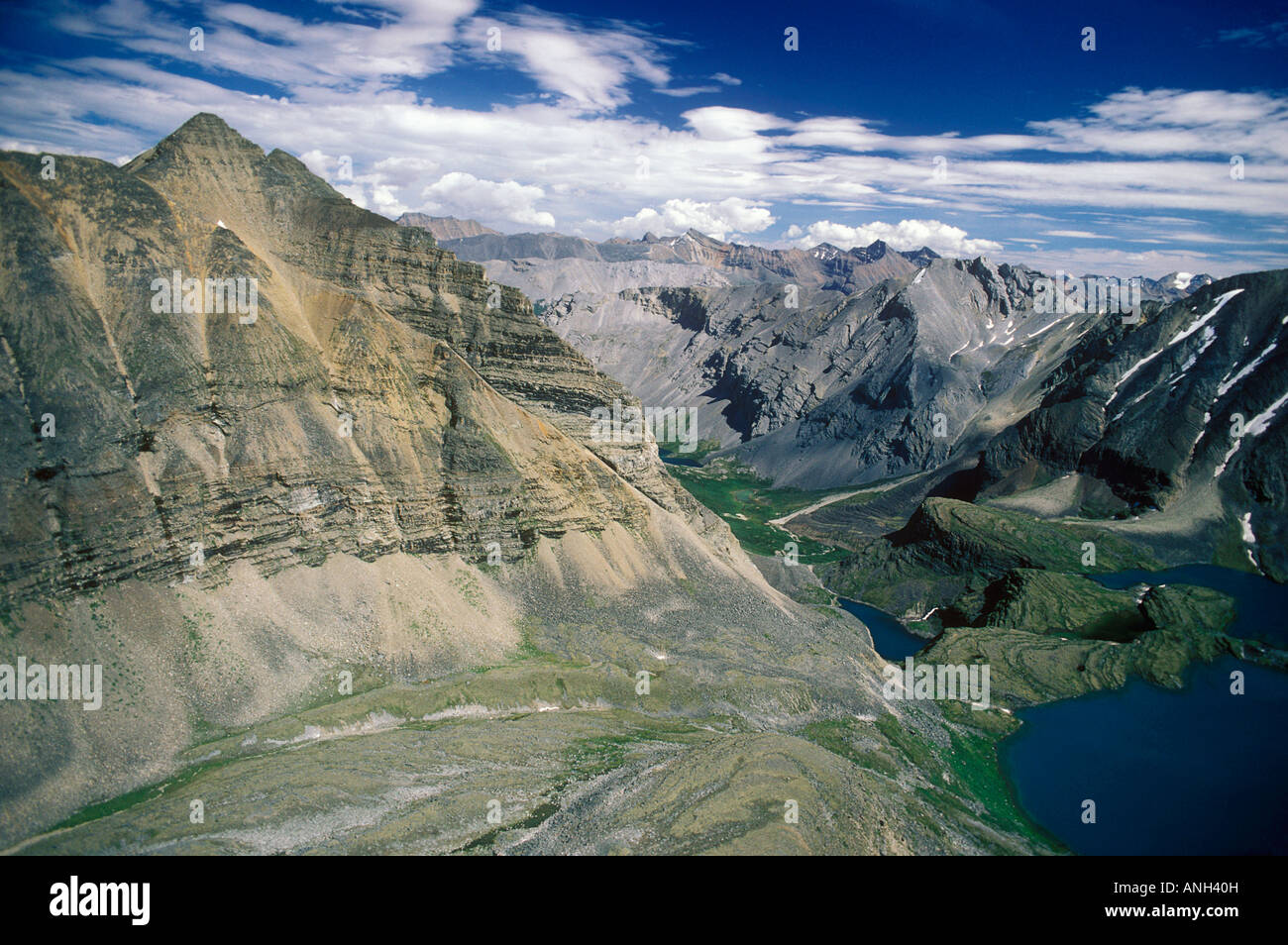 Muskwa range hi-res stock photography and images - Alamy