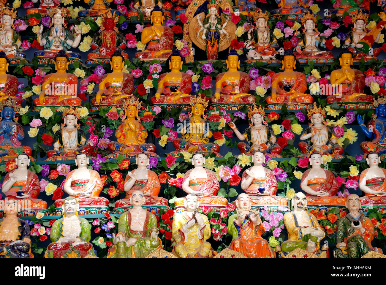 many Buddha in the Temple Stock Photo - Alamy