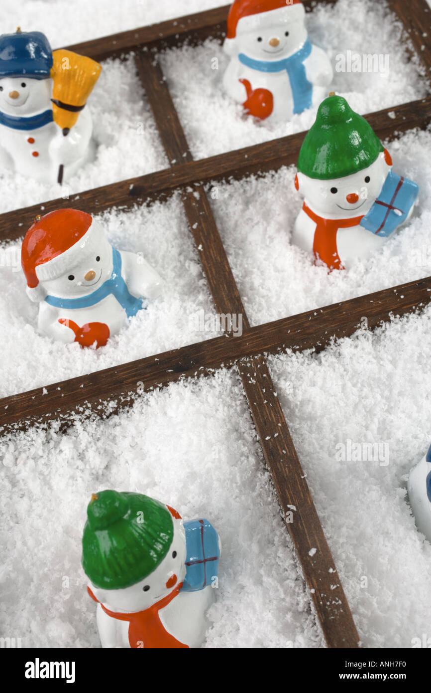 Tiny snowmen hi-res stock photography and images - Alamy