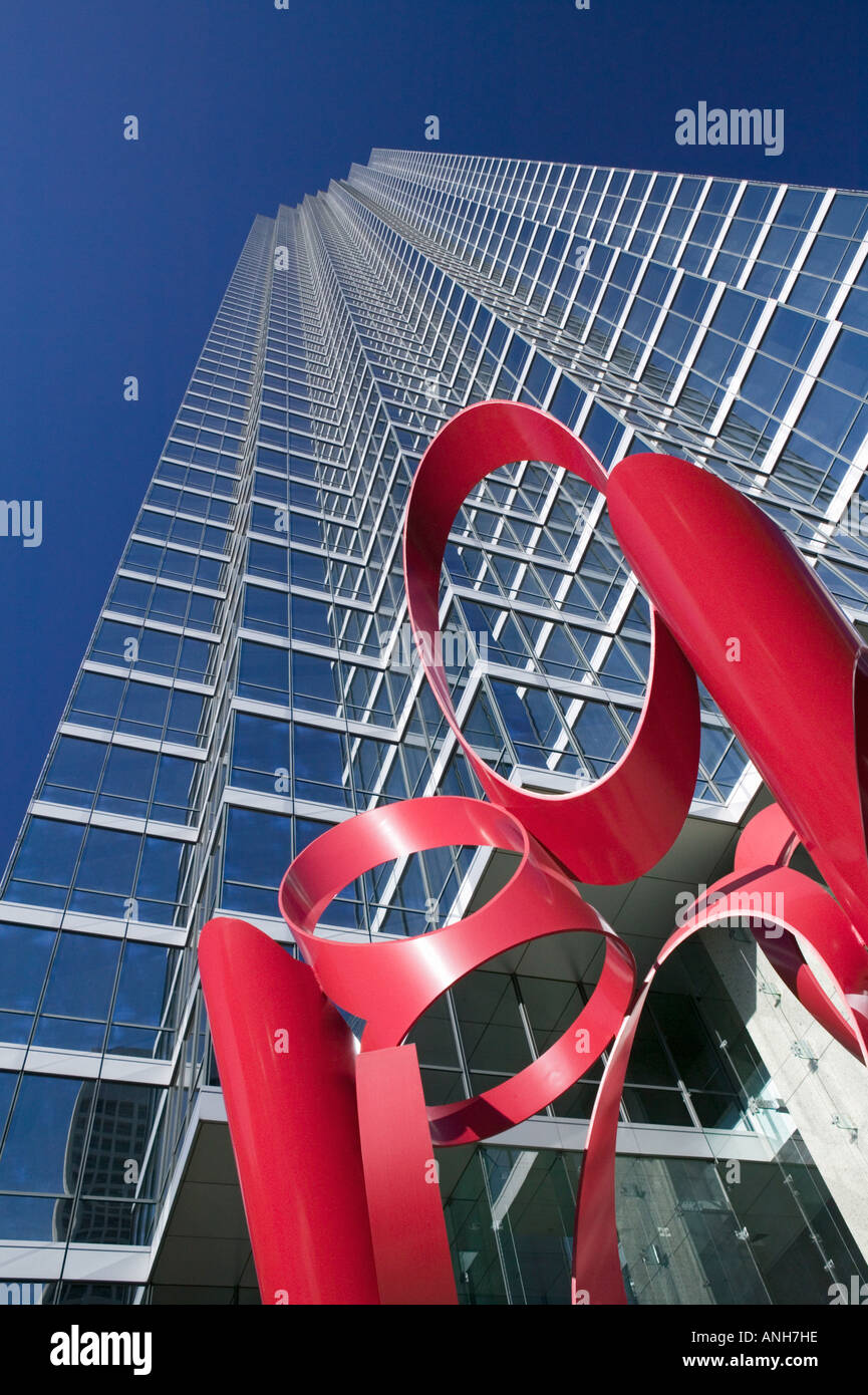 Bank of america plaza building dallas hi-res stock photography and ...