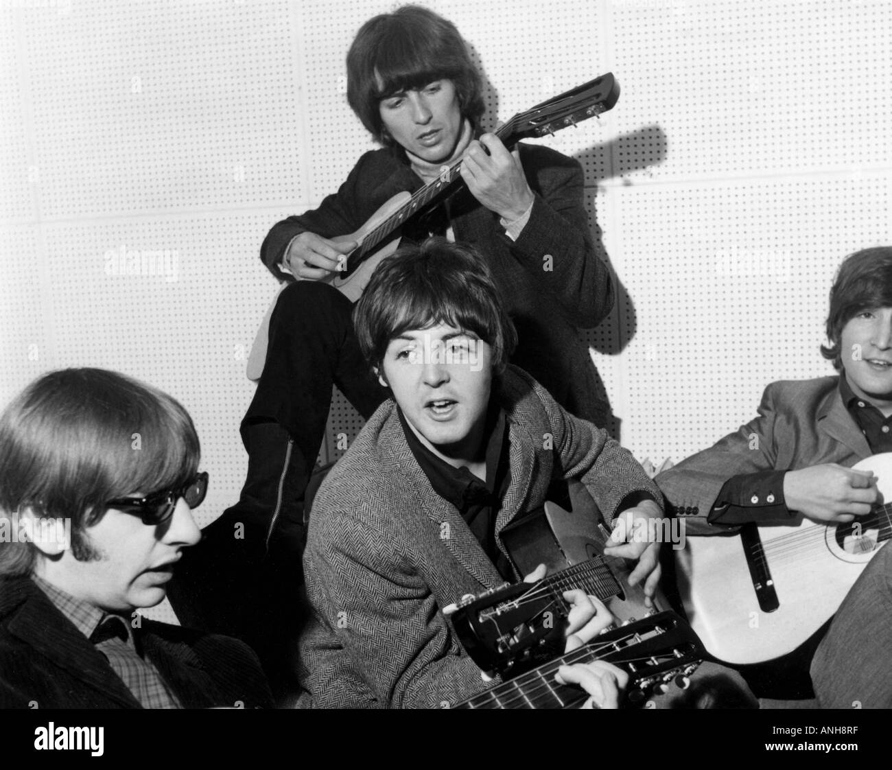 1965 beatles hi-res stock photography and images - Alamy
