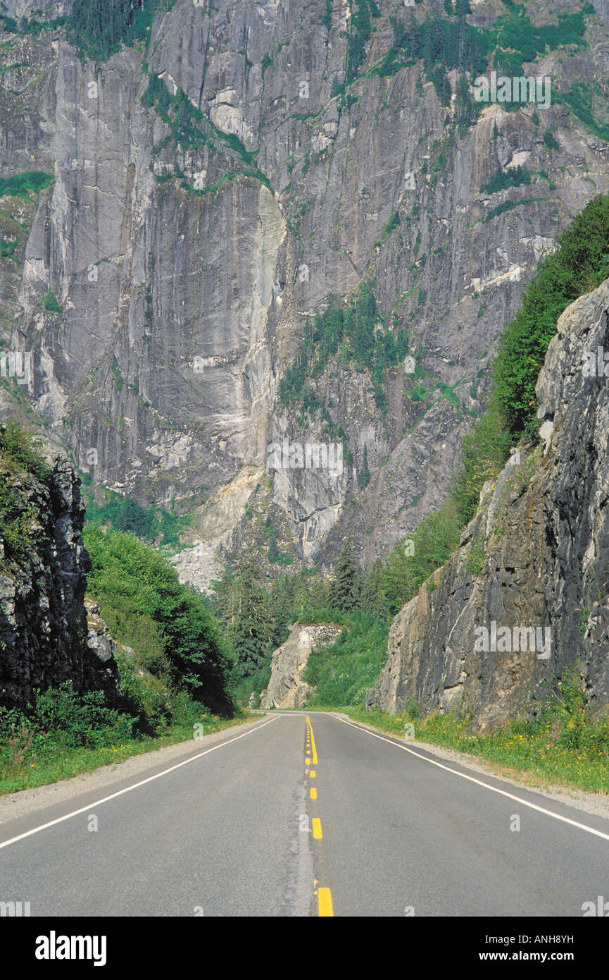 Yellowhead highway hi-res stock photography and images - Alamy