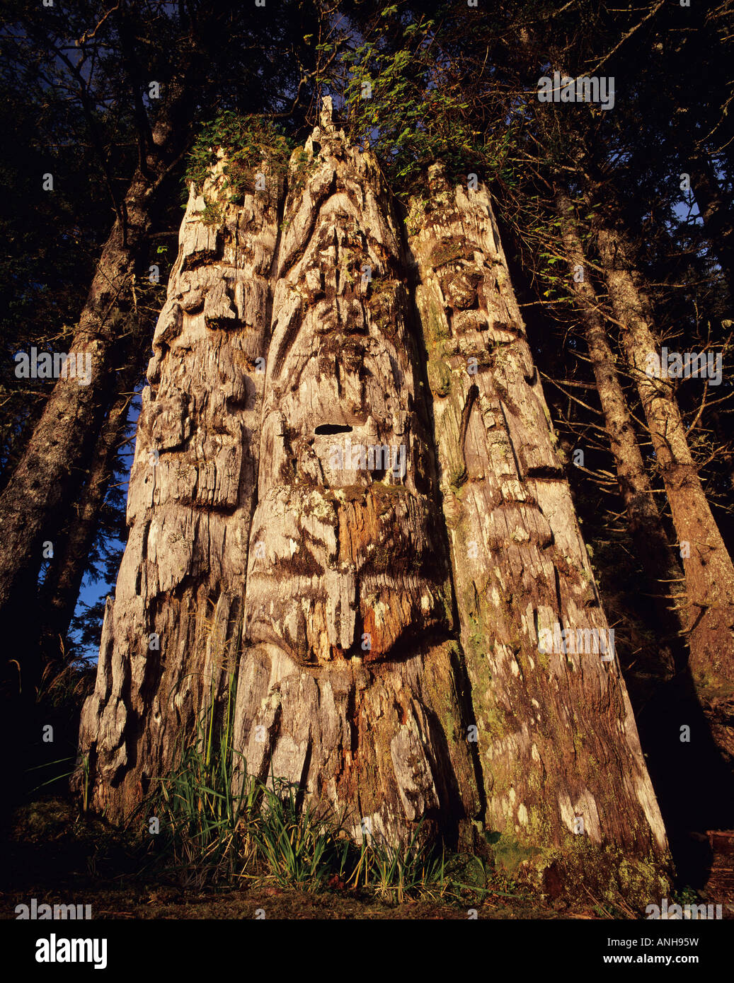 Triple totem pole at kiusta village hi-res stock photography and images ...