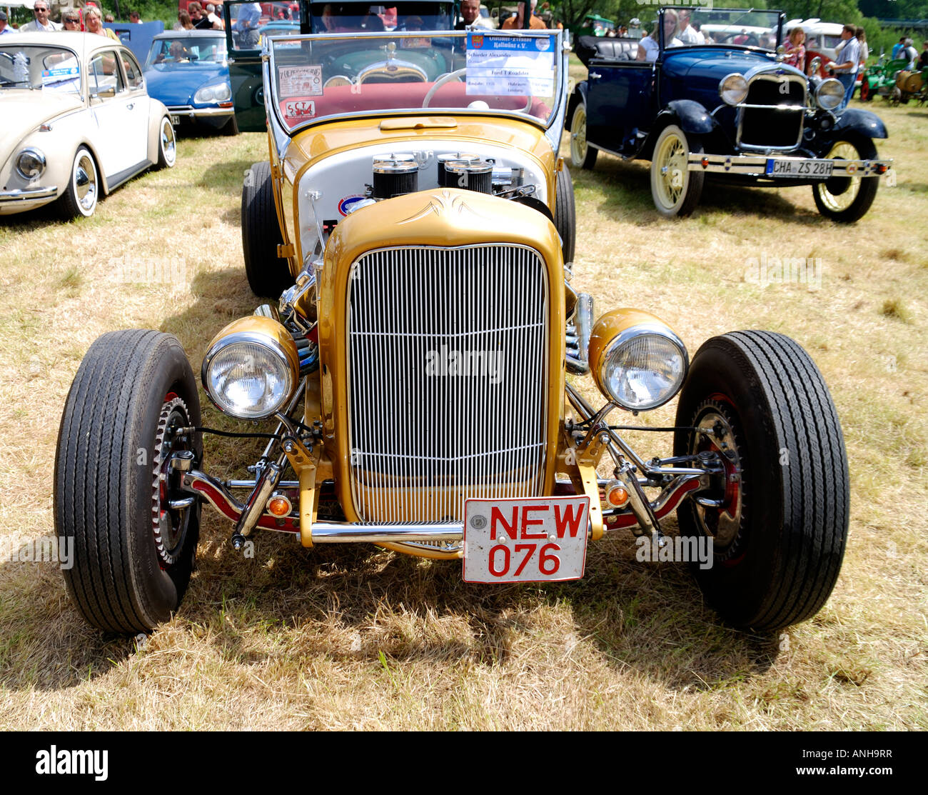 old American car Stock Photo - Alamy