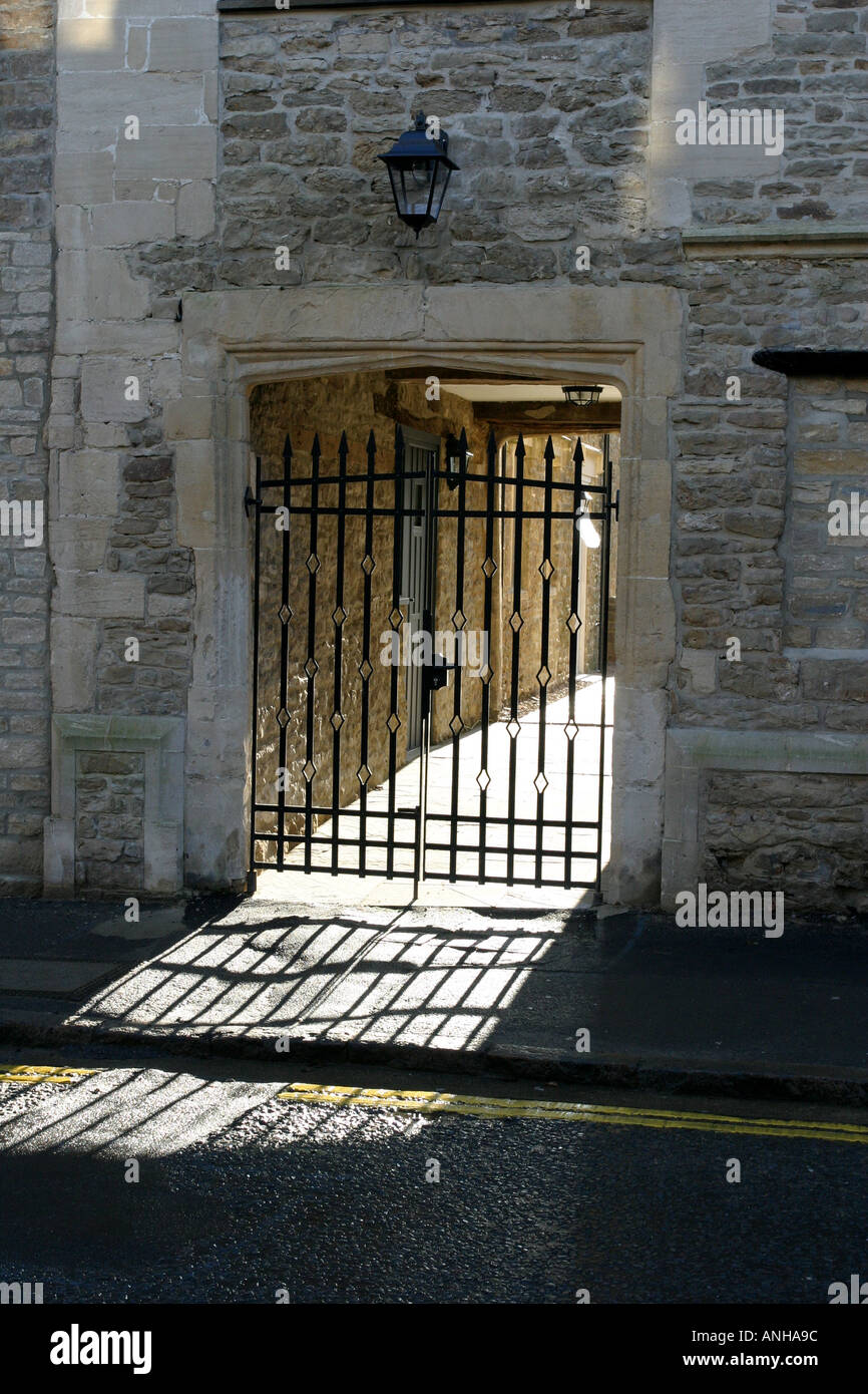 Converted flats high street hi-res stock photography and images - Alamy