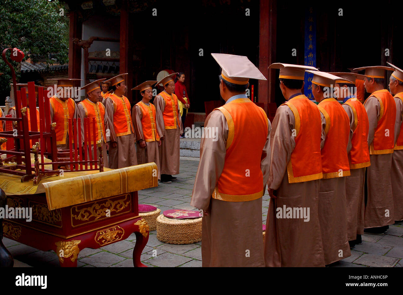 Ancestor Worship Stock Photos & Ancestor Worship Stock Images - Alamy