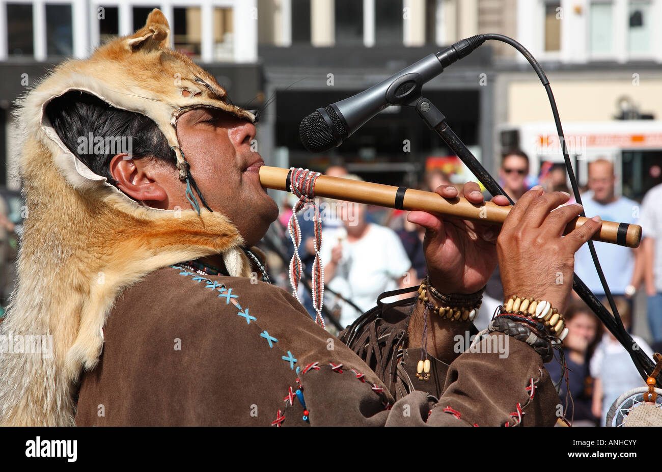 Traditional Inca music played at Edinburgh Fringe Festival Scotland ...