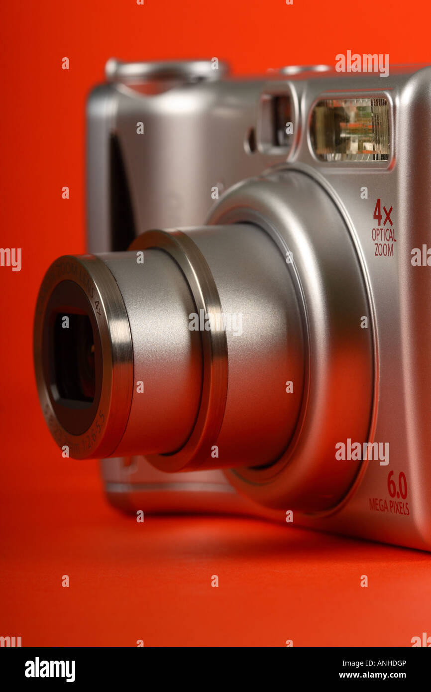 Compact digital camera zoom lens Stock Photo - Alamy