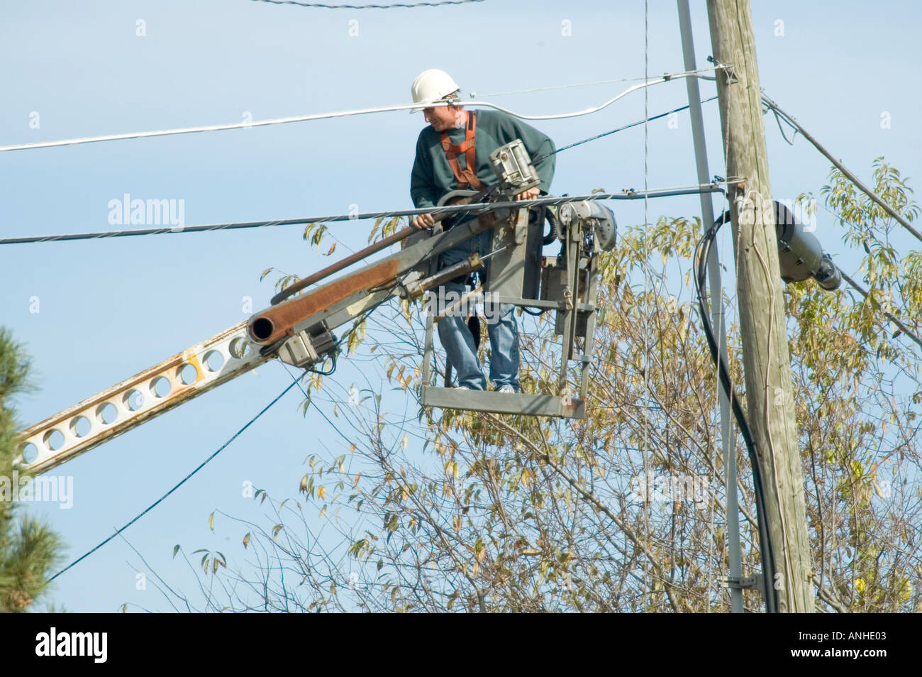 Telephone pole worker hi-res stock photography and images - Alamy