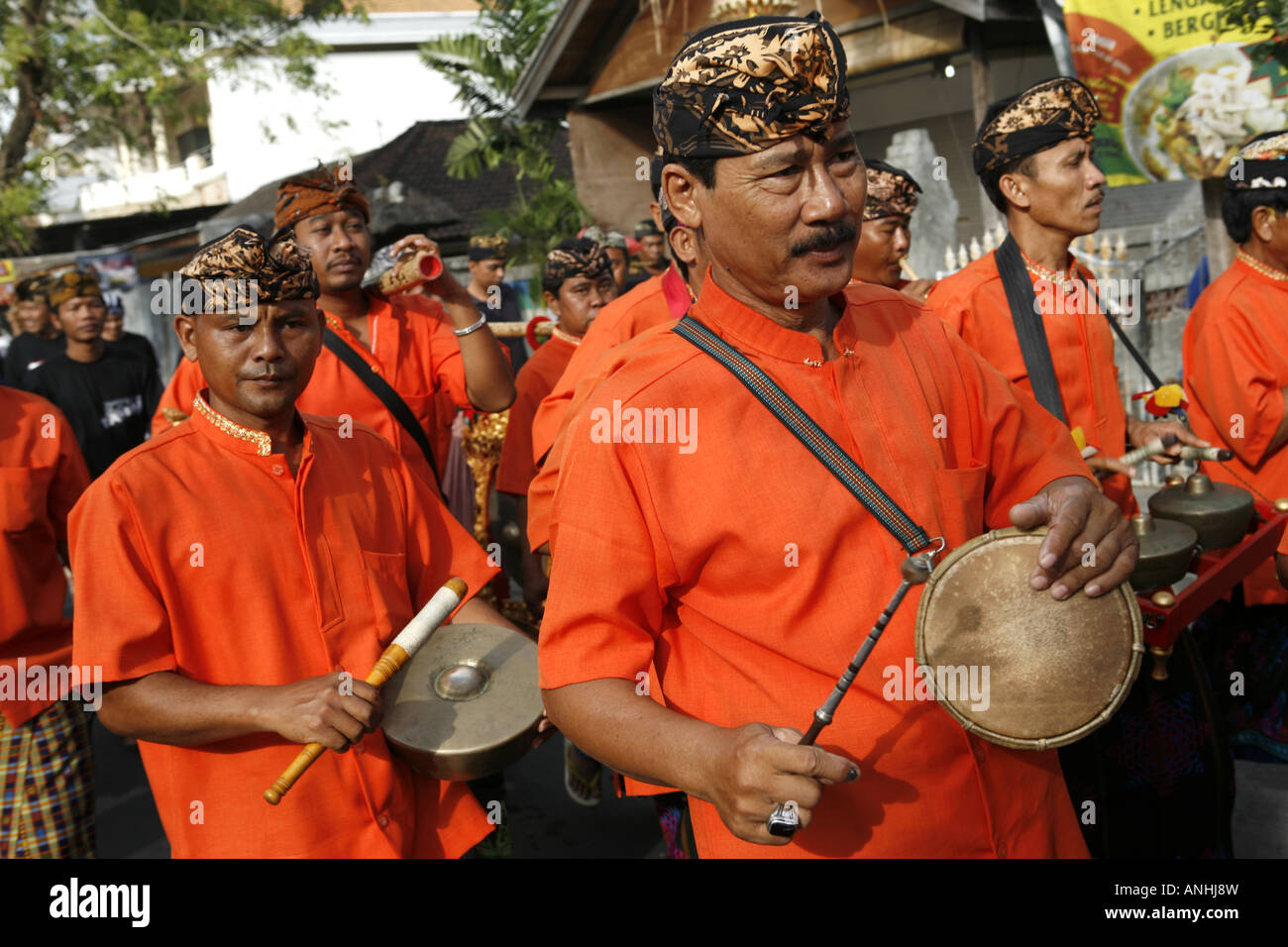 bali, traditional funeral procession Stock Photo - Alamy