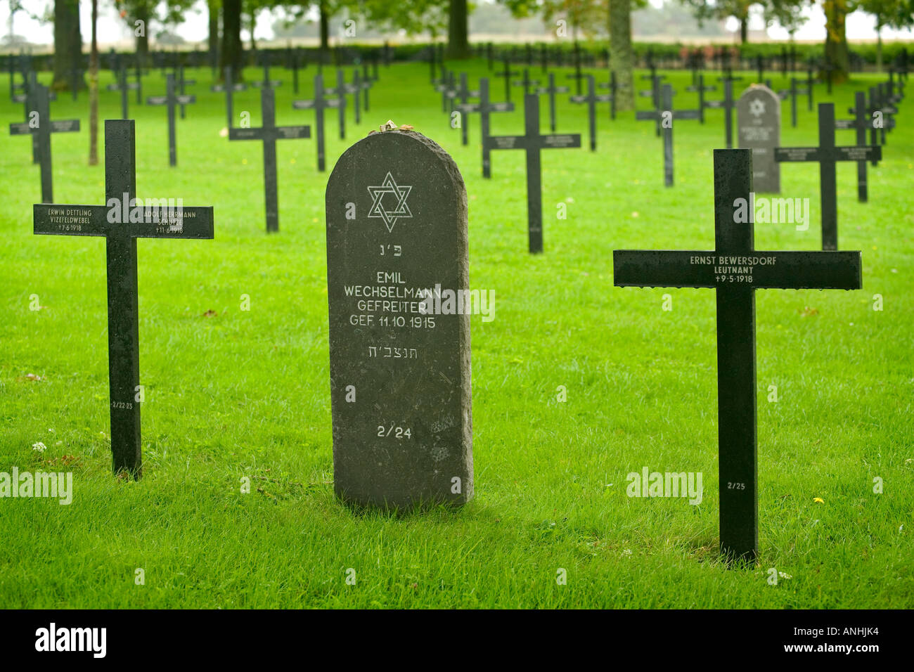 Jewish German soldiers grave stone in Fricourt WW1 German Cemetery in ...