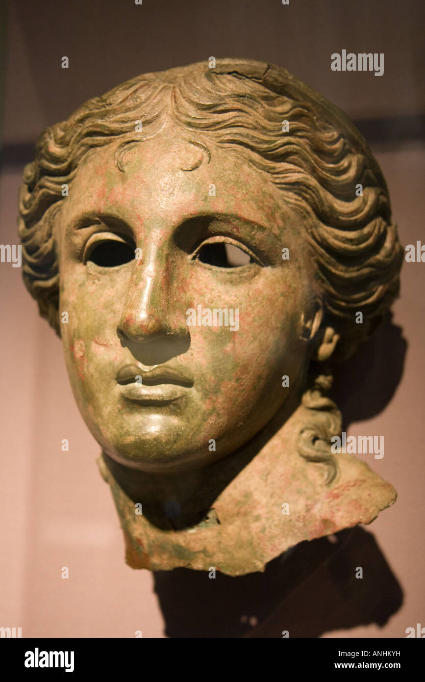 British museum venus statue hi-res stock photography and images - Alamy