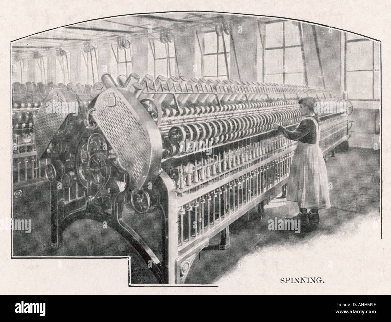 Spinning mills child hi-res stock photography and images - Alamy