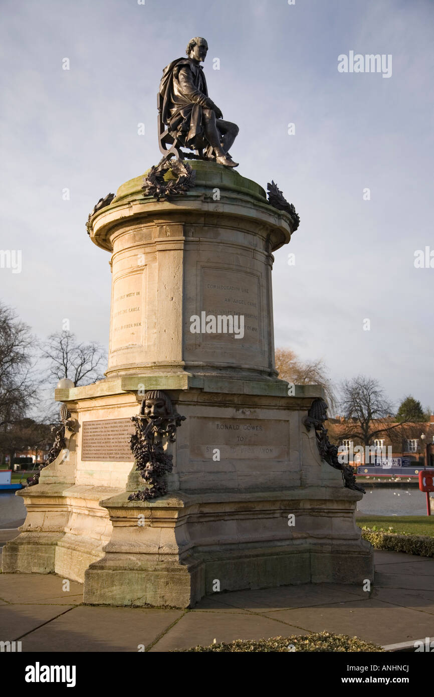 Statue william shakespeare gower memorial hi-res stock photography and ...