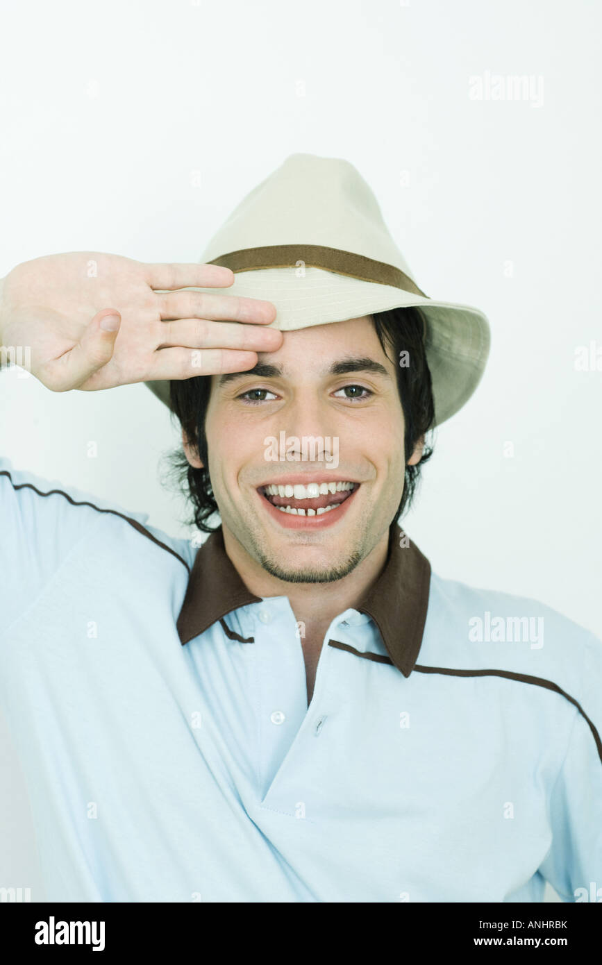 Man wearing neutral colours hi-res stock photography and images - Alamy